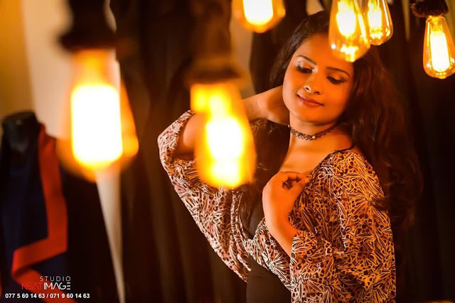 ශානිගේ අලුත්ම ඡයාරූප එකතුව - Lanka Models Net