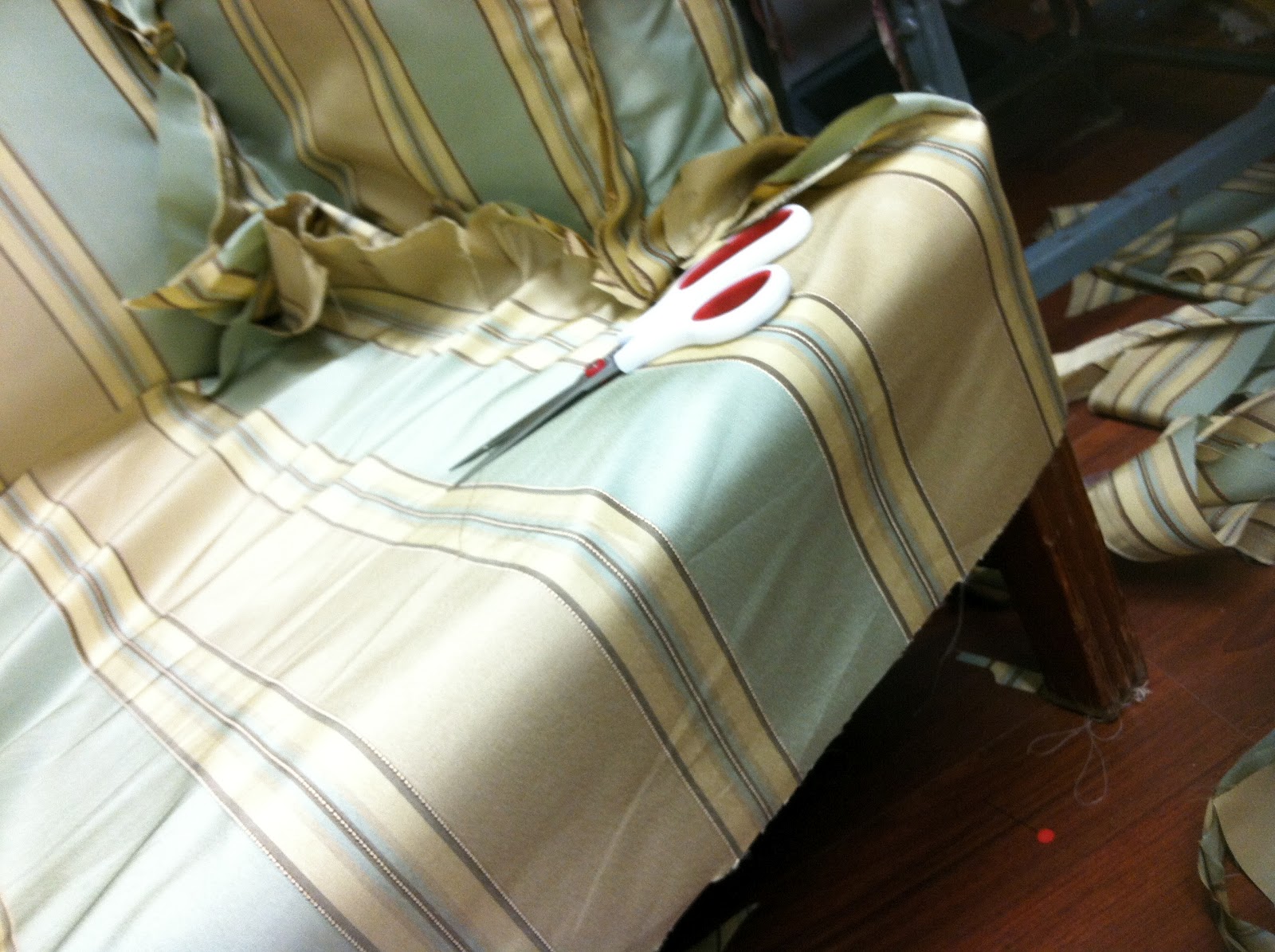 The Drapery Lady: Wing Chair Slipcover Instruction
