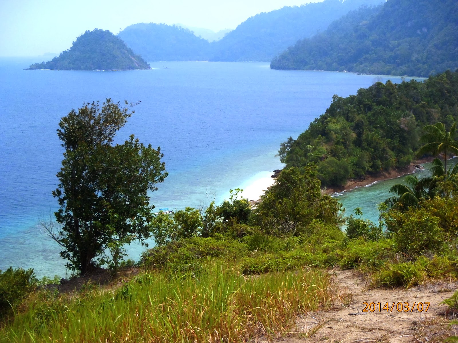 Menikmati Keindahan Pulau Mandeh - BERITA TRAVELLING