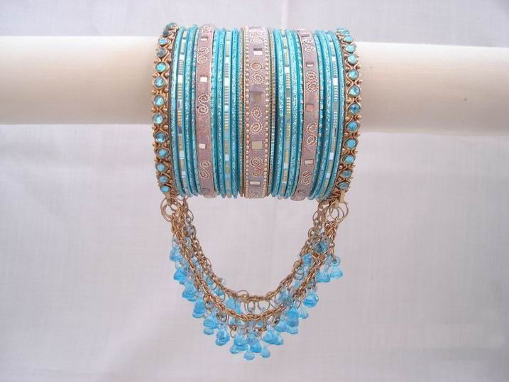 Modern Jewellery Designs: Pakistani Colorful Bangles Designs