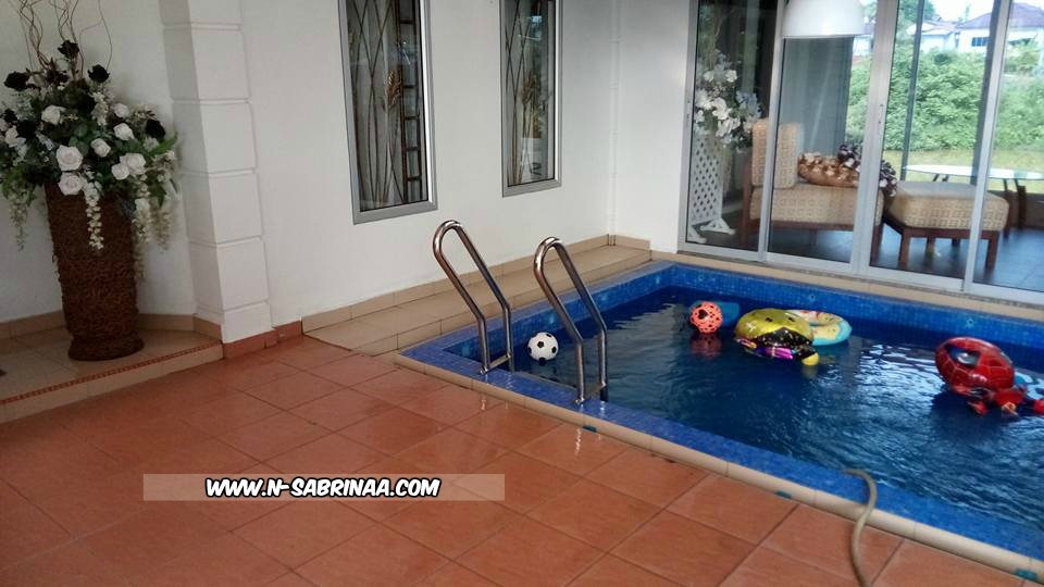 Tertarik hati dengan dekorasi dan ambience di Mama One Stop Bakery ...