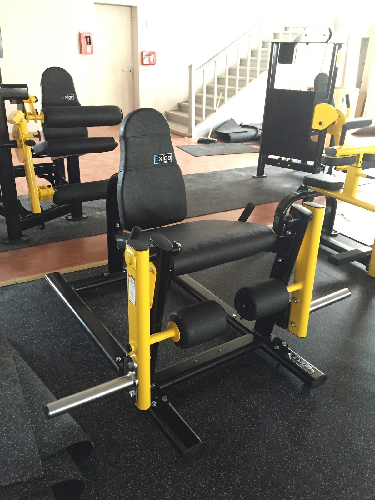 MATERIEL DE MUSCULATION PROFESSIONNEL: EXIGO
