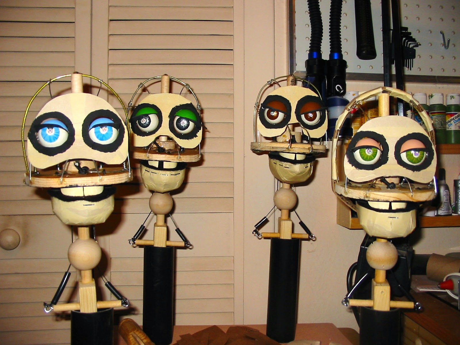 James Maynard Theatrical Designs: PUPPET HEAD ASSEMBLY Resumes