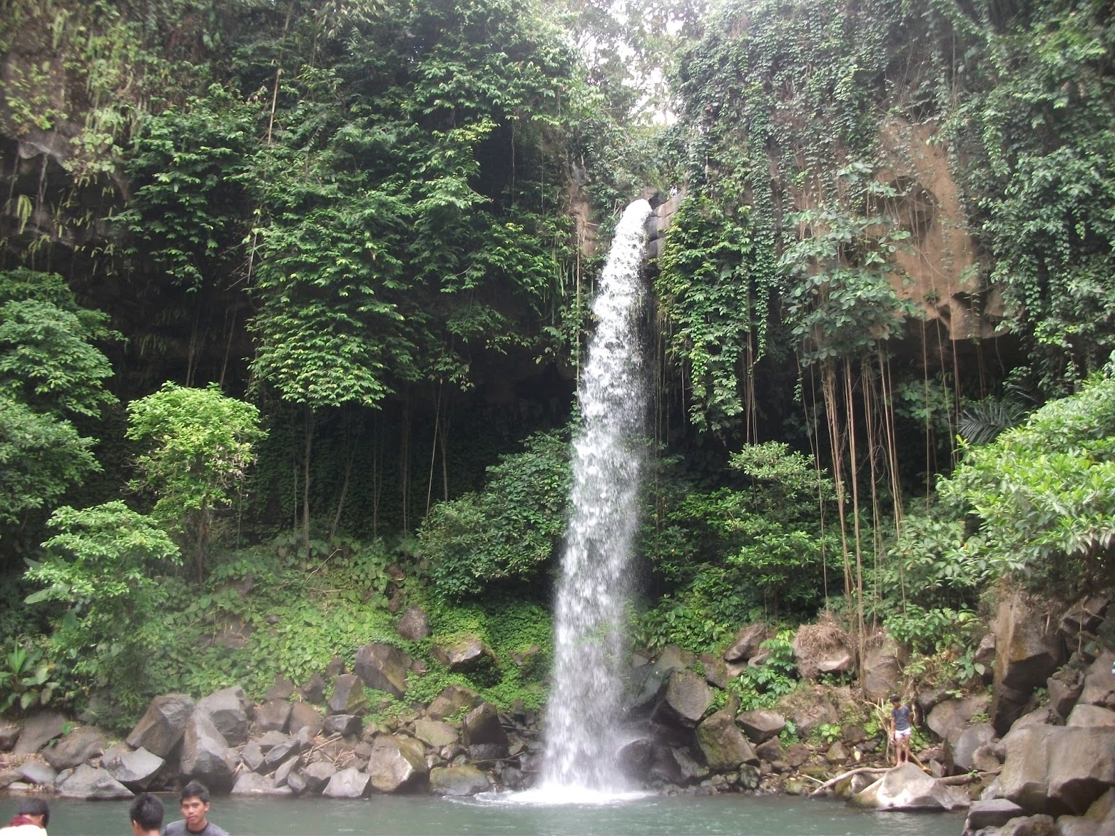 Andelet: Air Terjun Way Lalaan