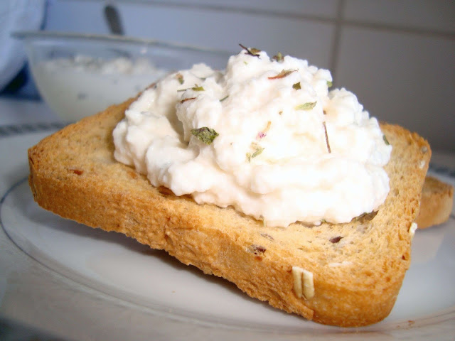 Queijo Cottage caseiro: receita simples e super econômica! - Receitas ...