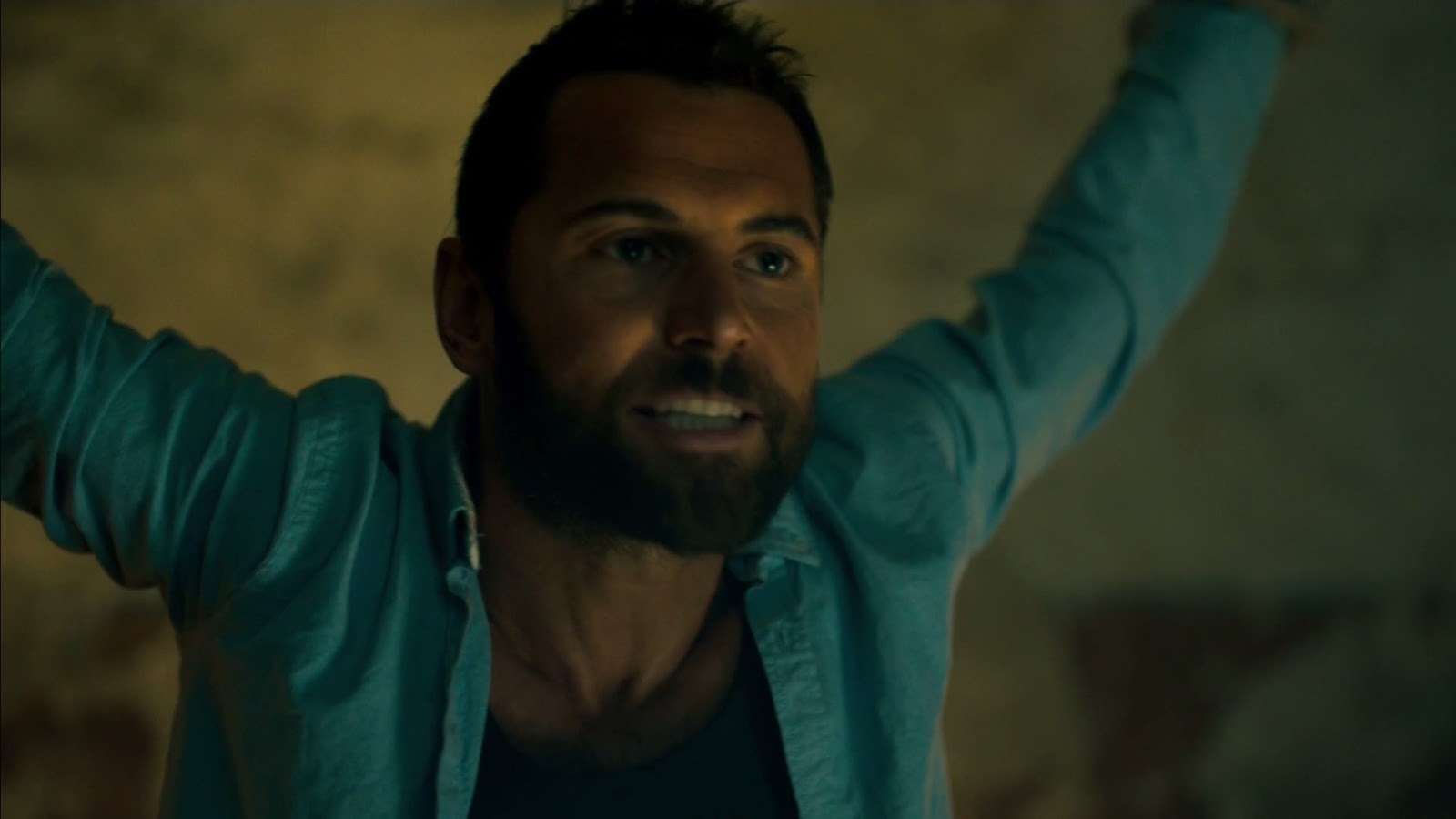 Strike Back (2010 - 2019) - Men Tied Up