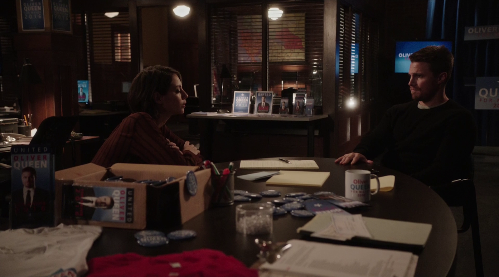 Donna calls Felicity, and Oliver learns that Quentin has broken up with ...