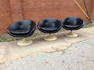 Space 20th Century Modern: Early 'pod' chair made by the Overman Co. in ...