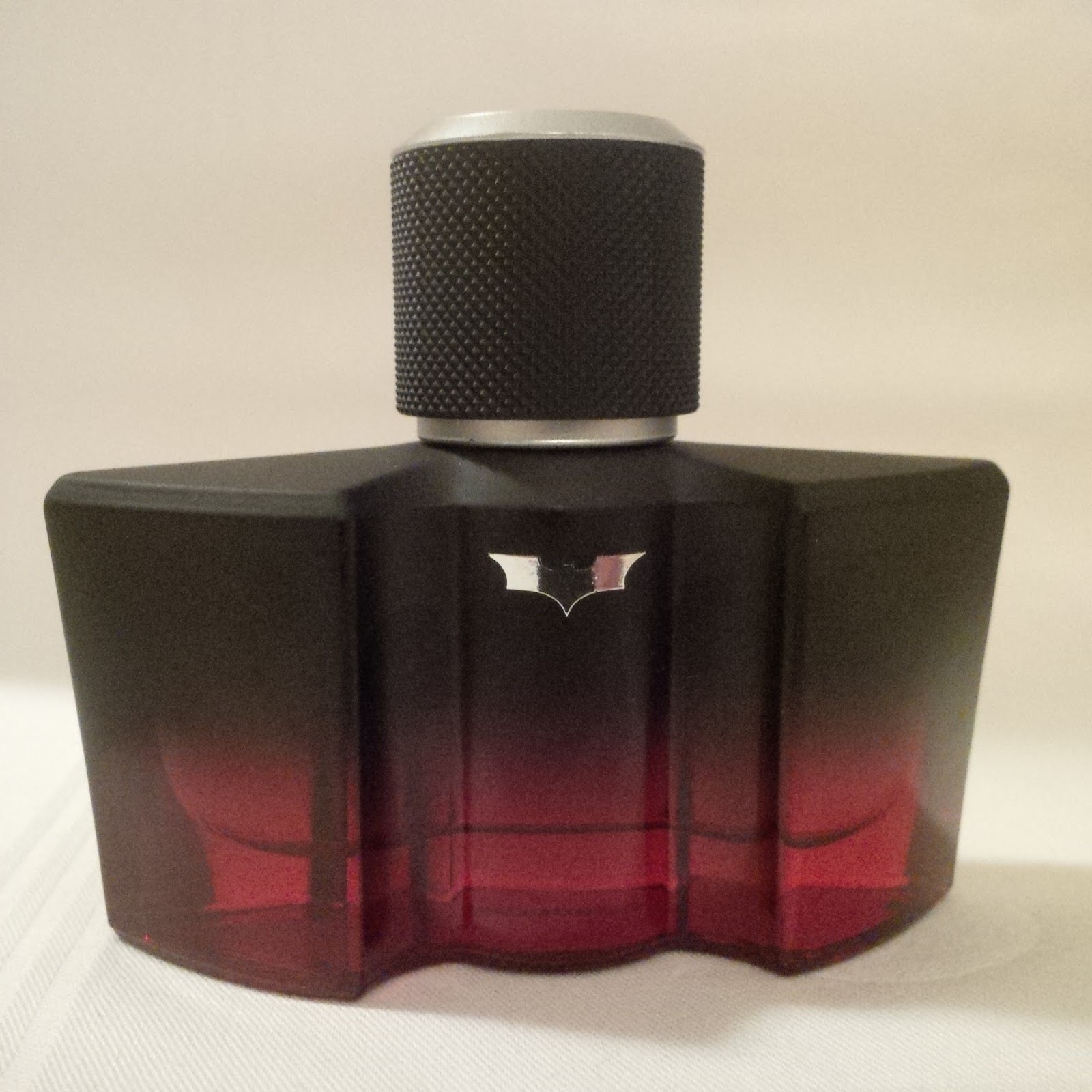 Das kleine Testcafé: The Dark Knight - Das Batman Parfüm im Test