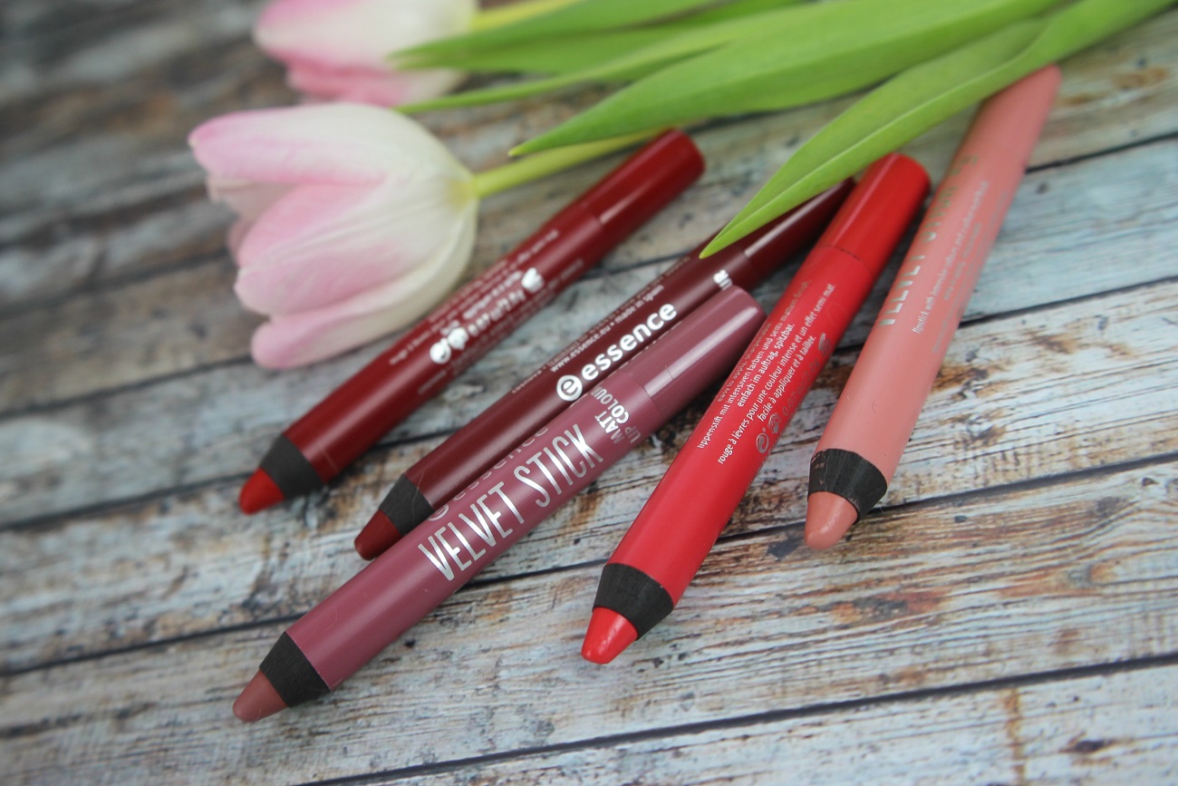 essence "velvet stick" matt lip colour ~ zaphiraw I Der Blog für Beauty ...