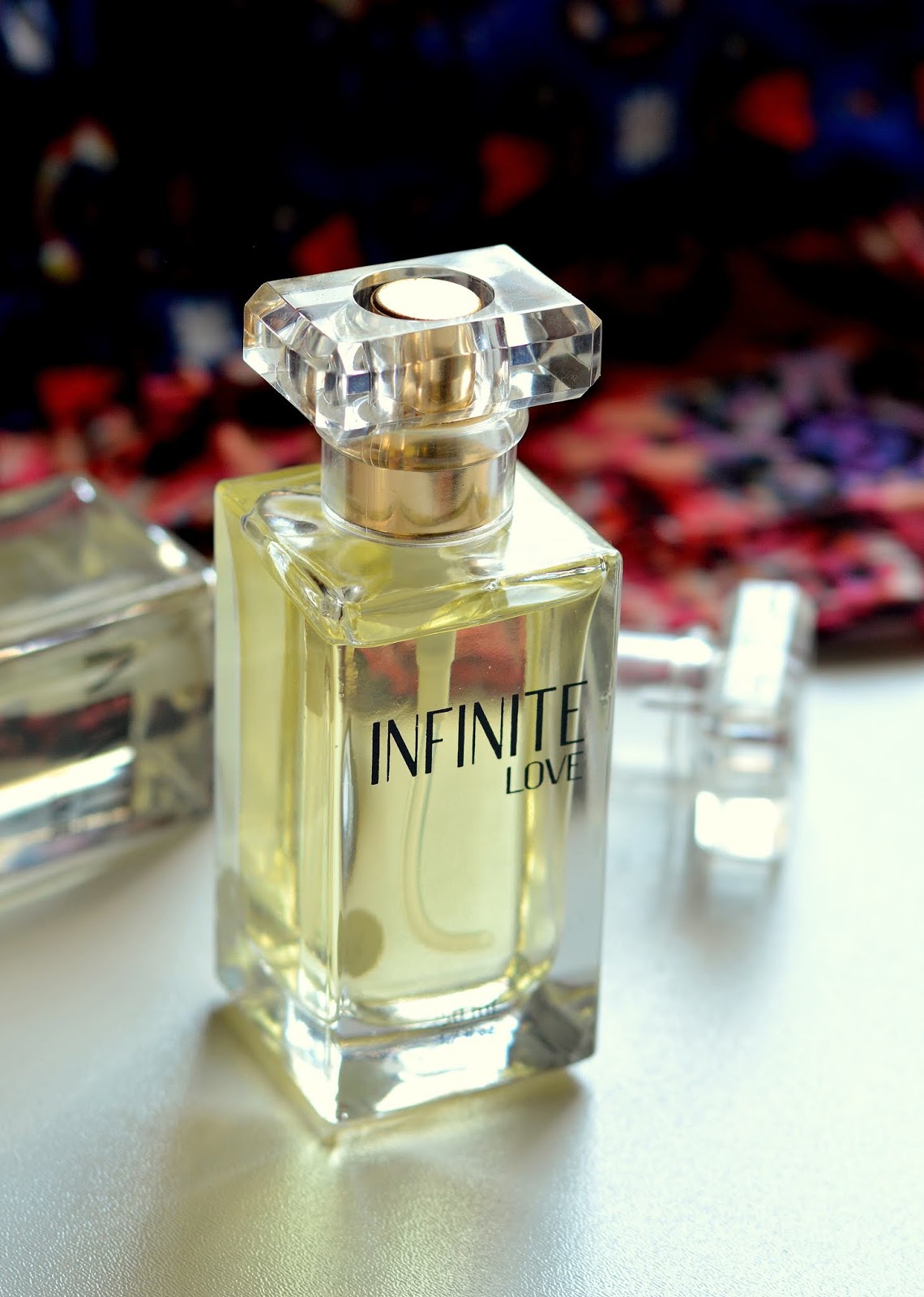 Simona Tucu: Am testat parfumurile Infinite Love!