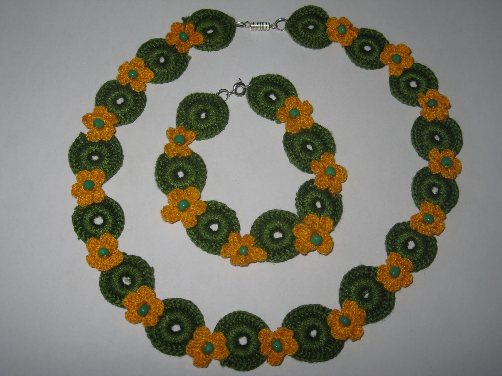 Produse Handmade: set crosetat