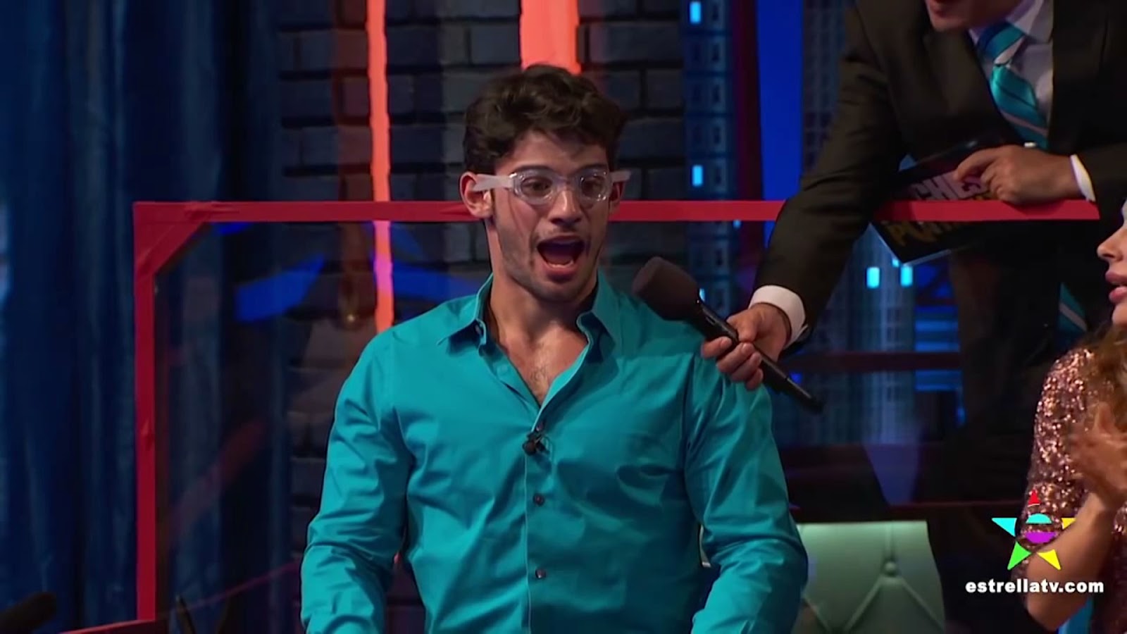 La galería del tío pringado: Jonathan Freudman pringado en noches con ...