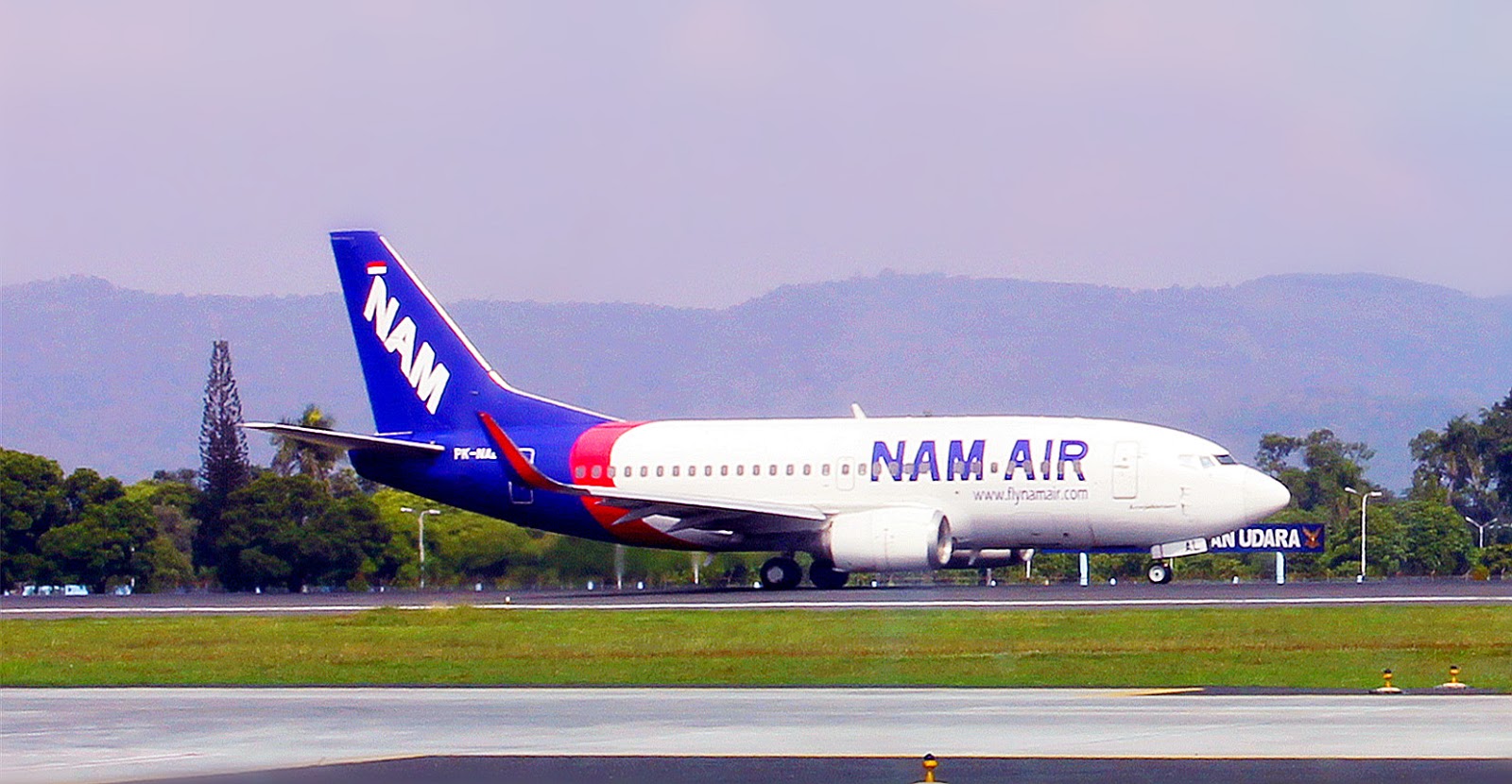 Foto Pesawat Keren Di Bandara Internasional Adisucipto Yogyakarta - WEB ...