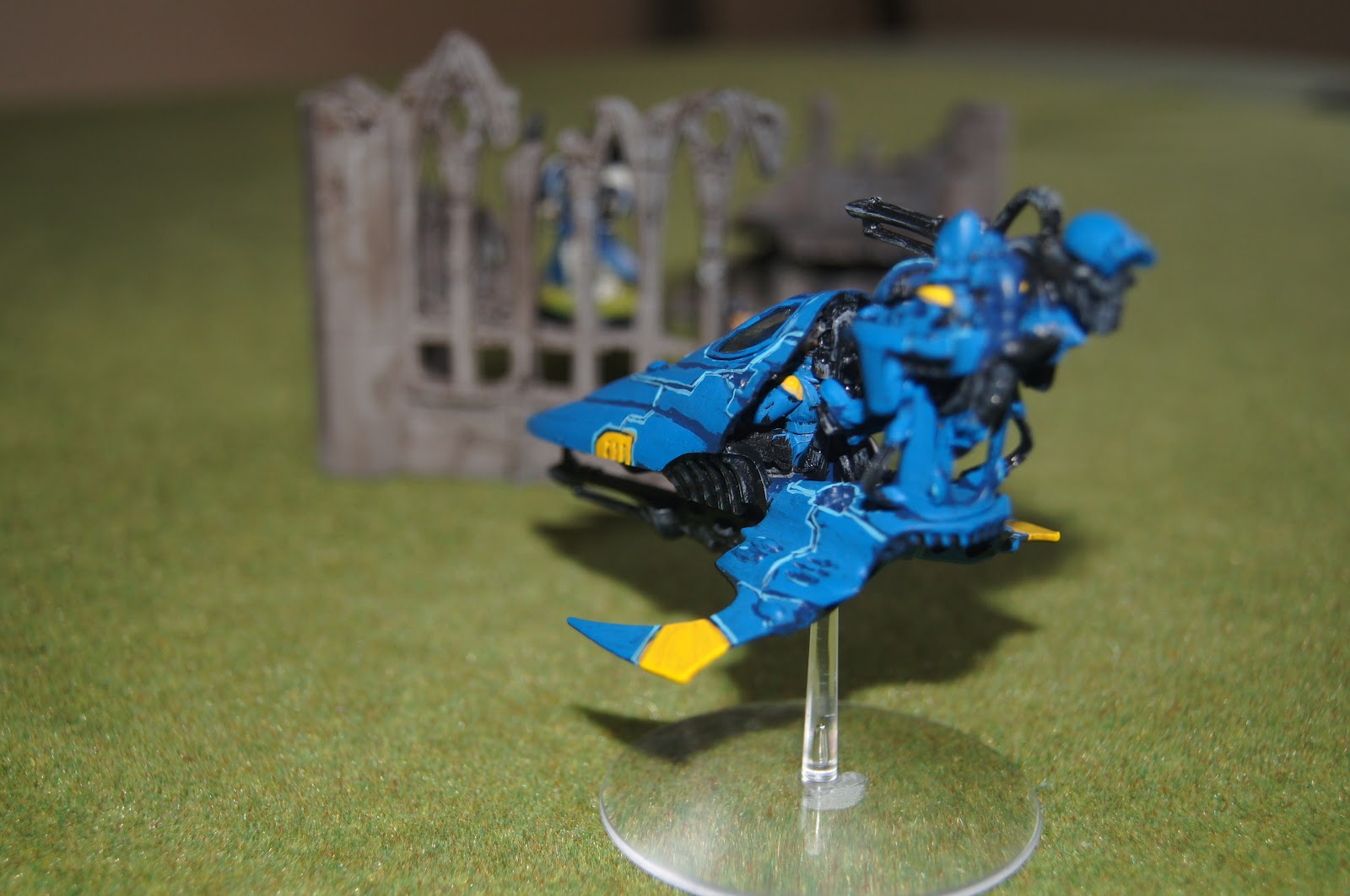 Keith's Tabletop Gaming / Painting Blog: Eldar Viper & 40K Ruins