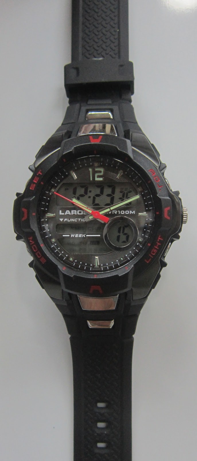 LAROS WATCHES: SPORTS ANALOG & DIGTAL