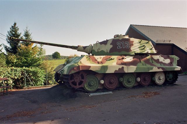 HOBBY EN AFRICA: KING TIGER II - PANZER VI