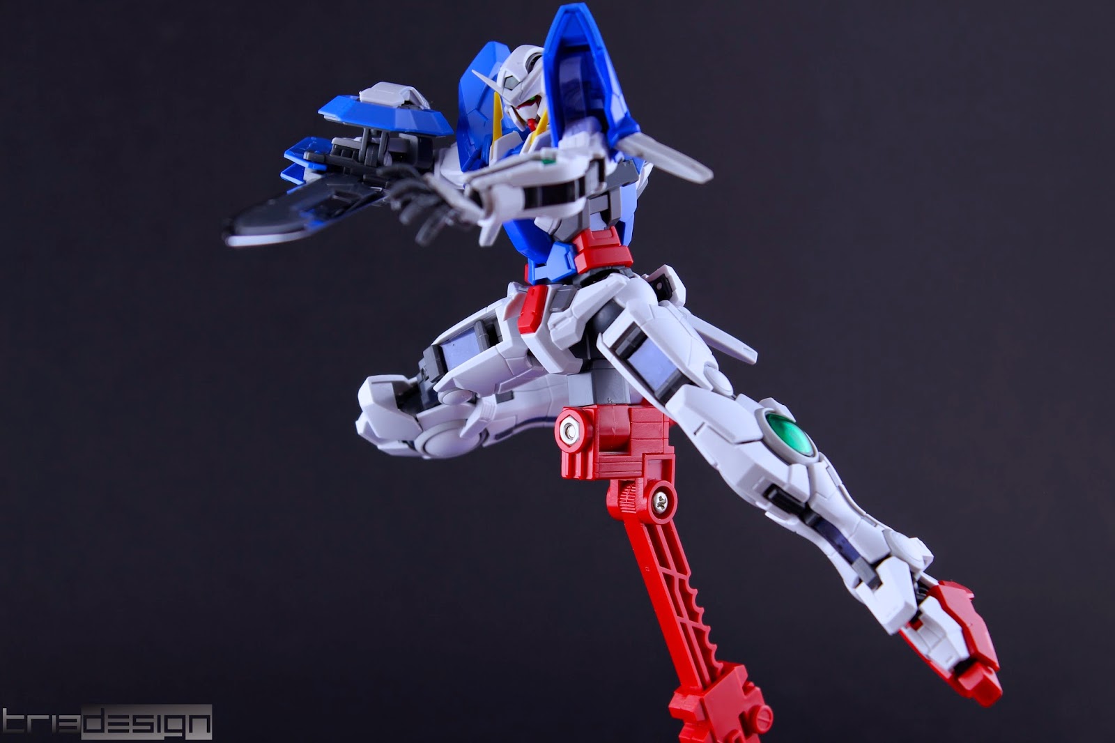 RG 1/144 Exia Review by TR13