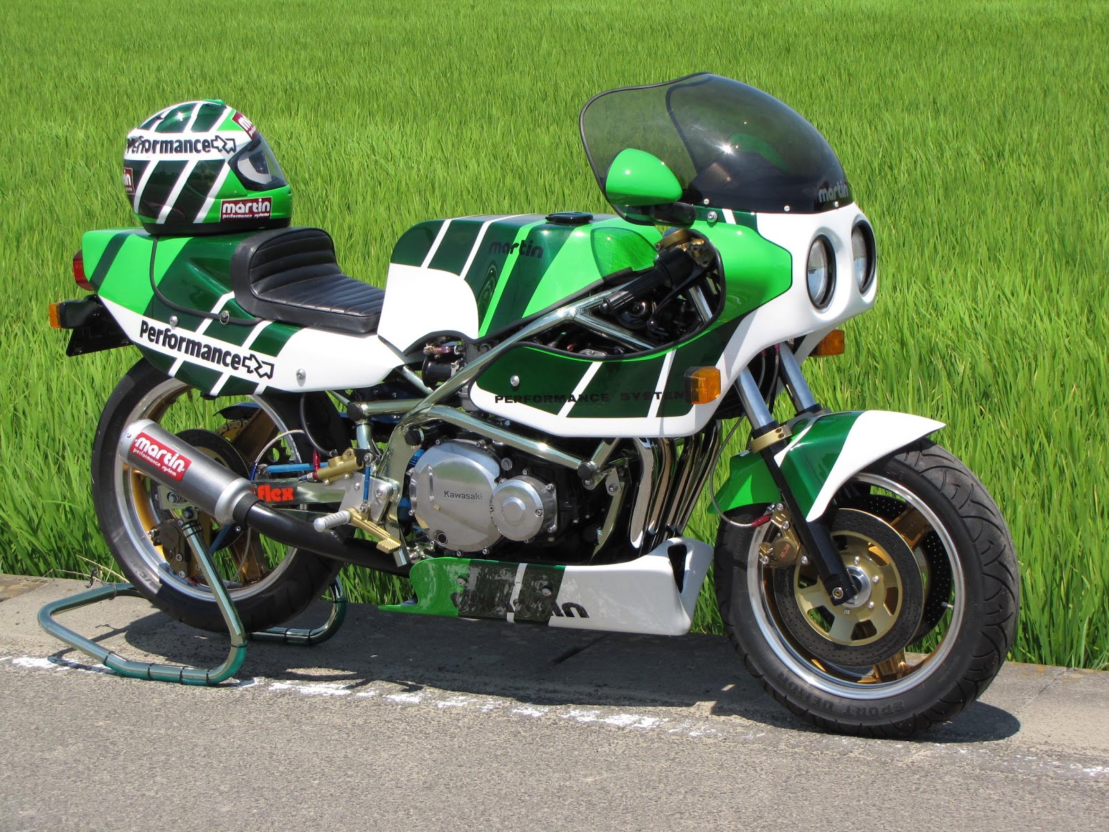 El Corra Motors: MOTO MARTIN matter