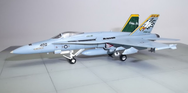 Thailandscale144: F/A-18C US.NAVY "CHIPPY HO!!!" VFA-195 '98