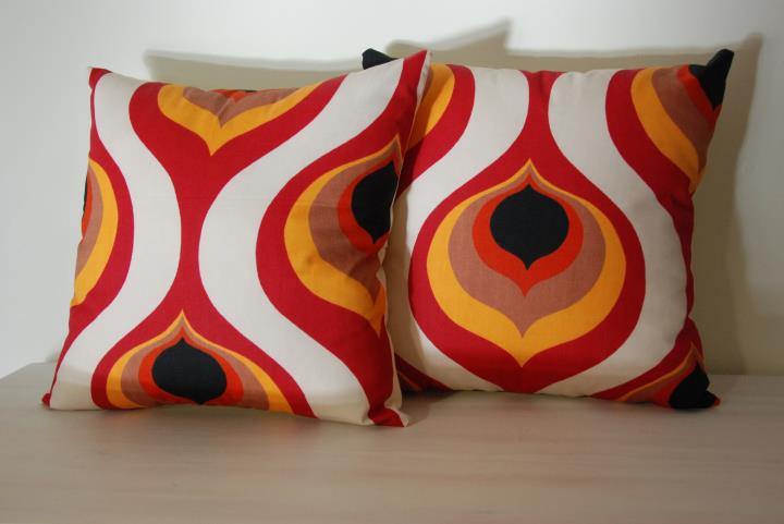 Mulberry Avenue: Cushions - Retro