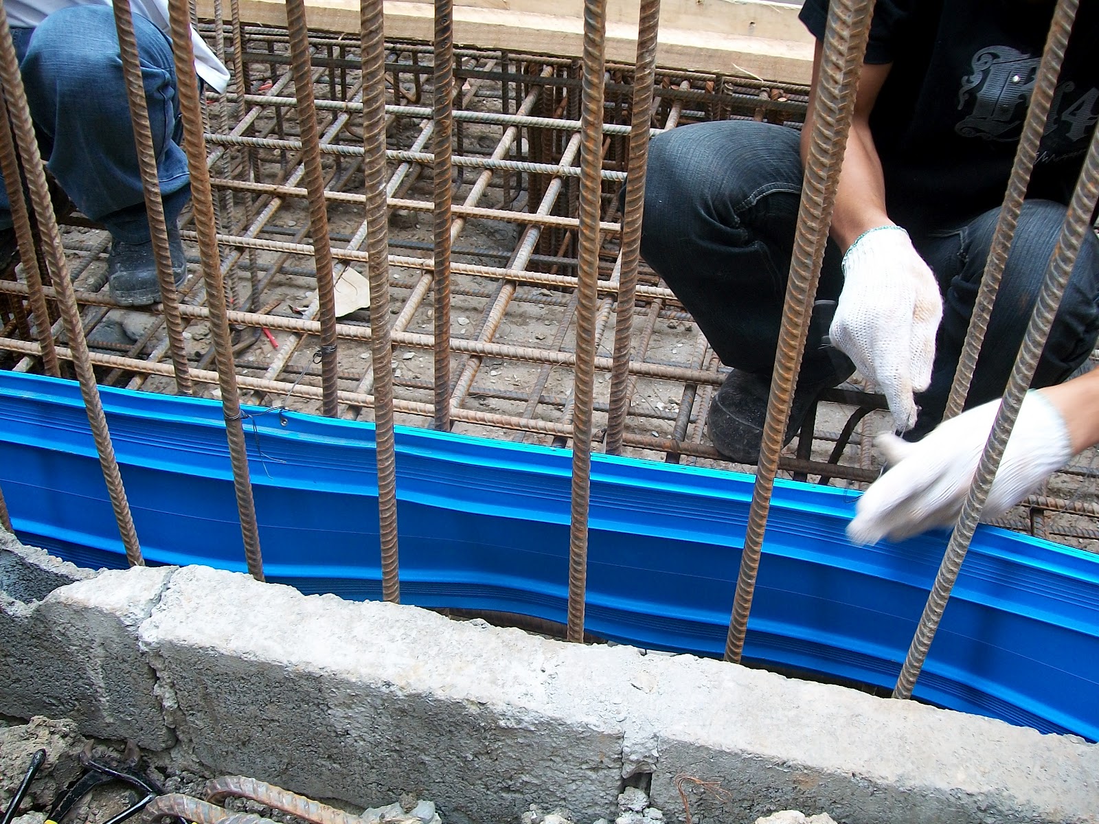 WATERSTOP PVC dan SWELLABLE untuk sambungan beton