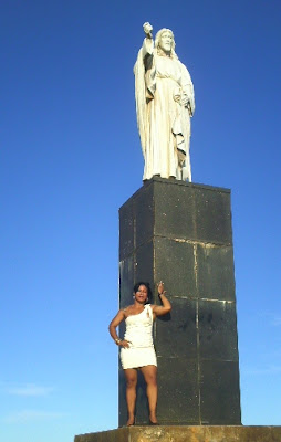 Chris Brito X Christiana Brito: Cristo na Barra Bahia Salvador.