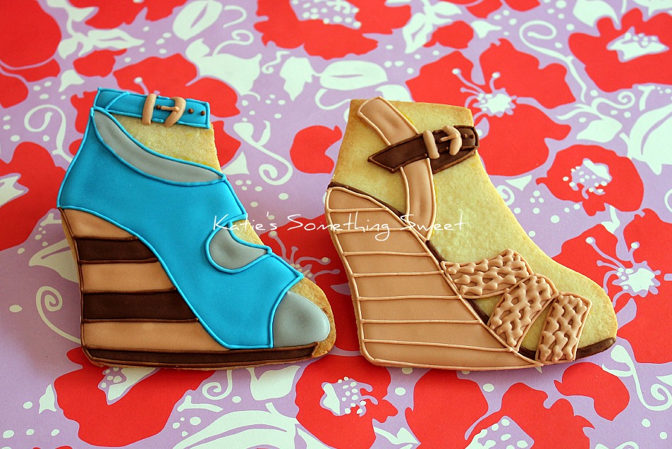 {Katie's Something Sweet}: Wedge Sandal Cookies