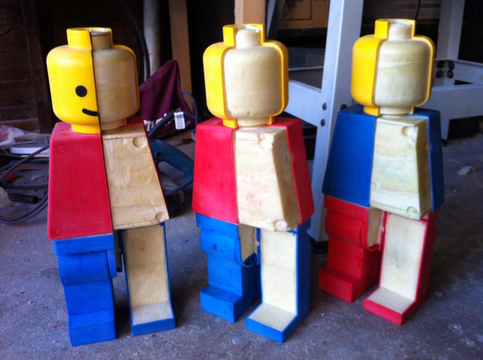 The Anatomy of a LEGO Man (95 Pics)