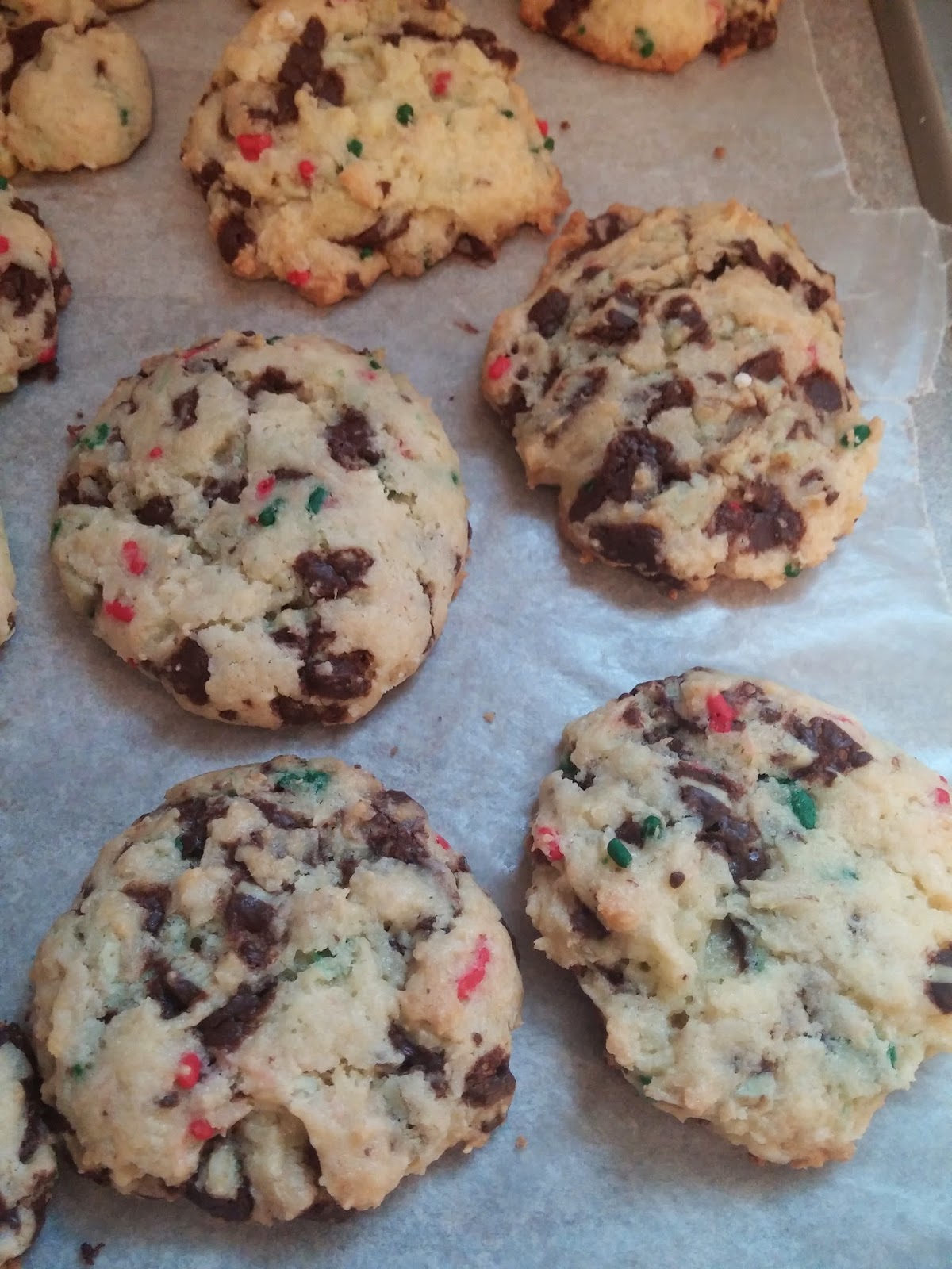 The Honest Mom: Confetti Mint Cookies
