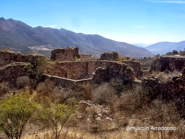El Bable: El convento inconcluso de Mapethé, El Santuario, municipio ...