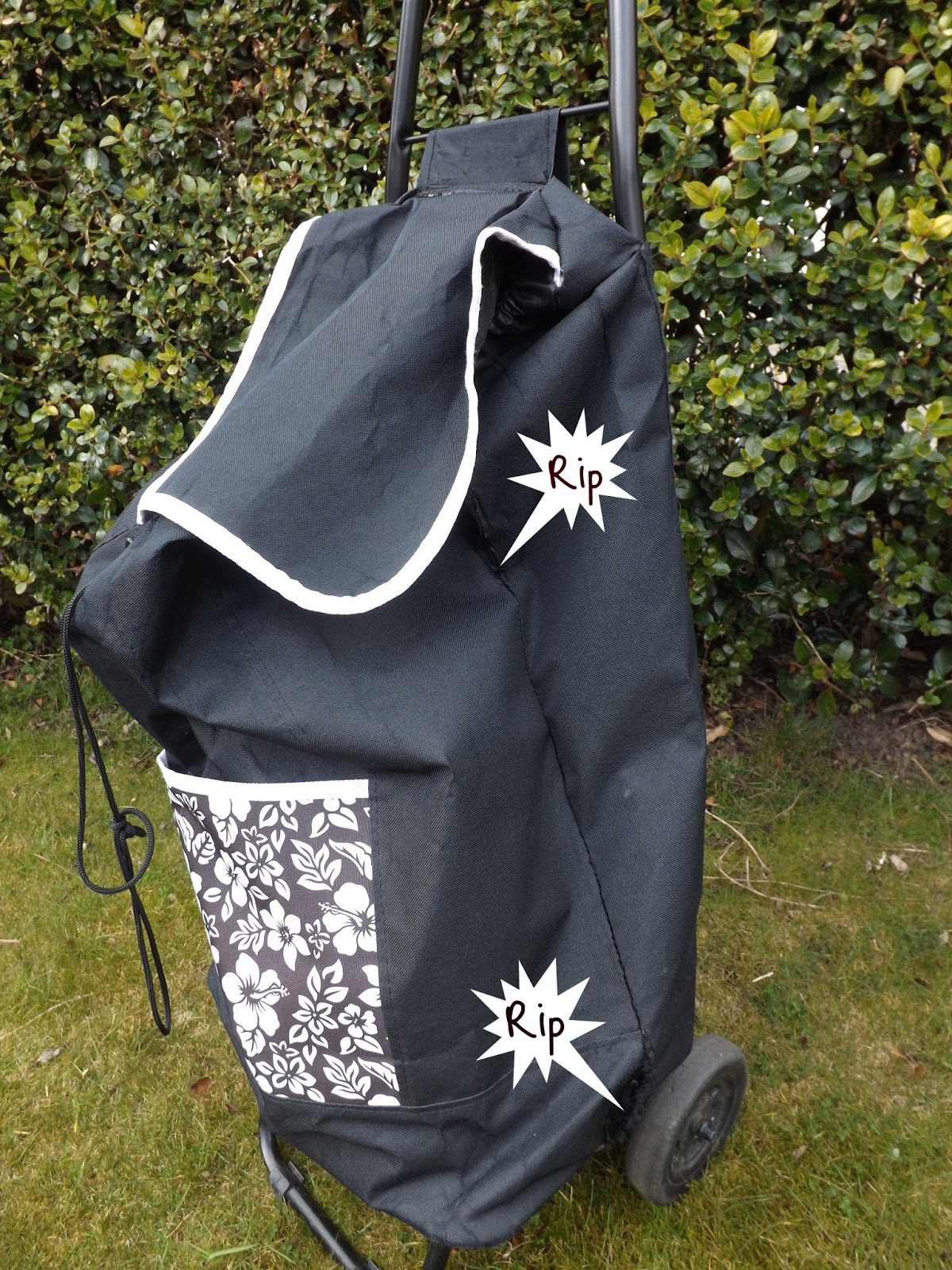 SewforSoul: A Quilted Cover for My Shopping Trolley!