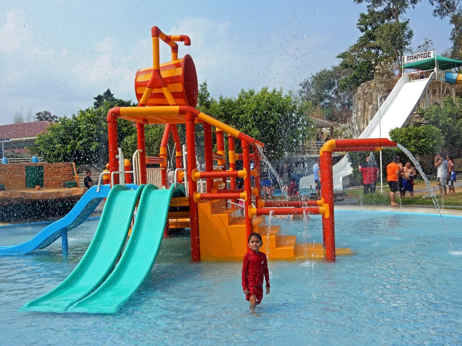 the viewing deck: Subic's White Rock Beach Resort Family Day Tour