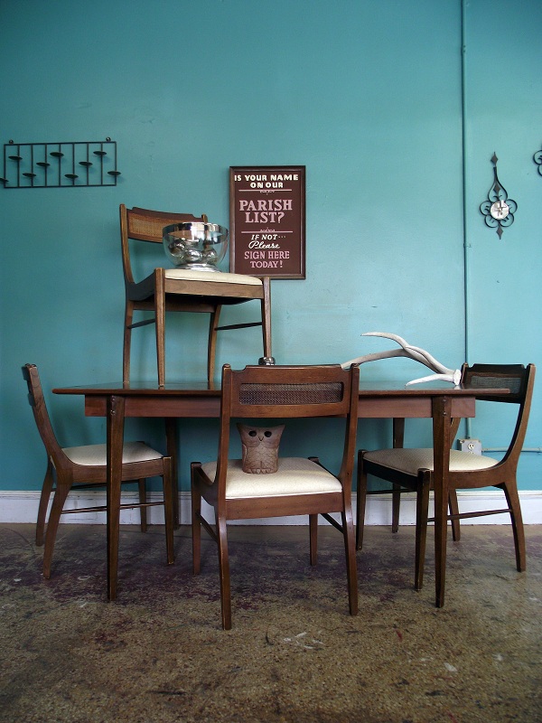 Vintage Ground: MCM Dining Set w/ Four Chairs