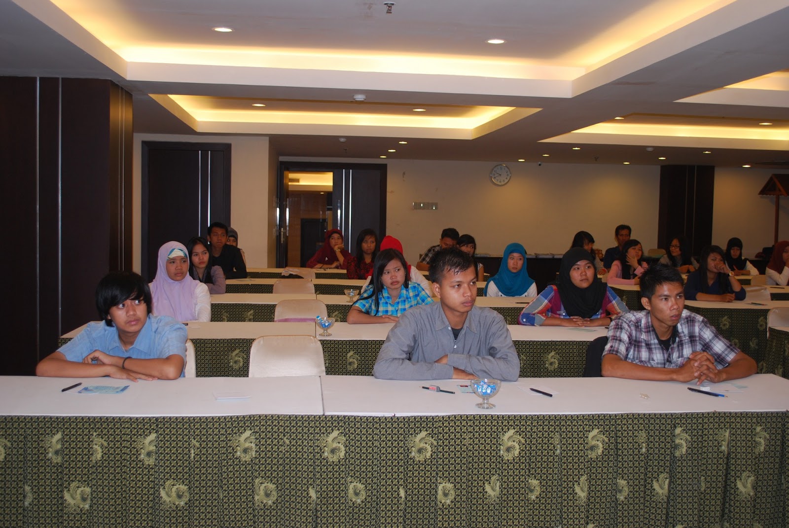 Seleksi Penerimaan Mahasiswa Baru Politeknik Nasional LP3I Makassar ...