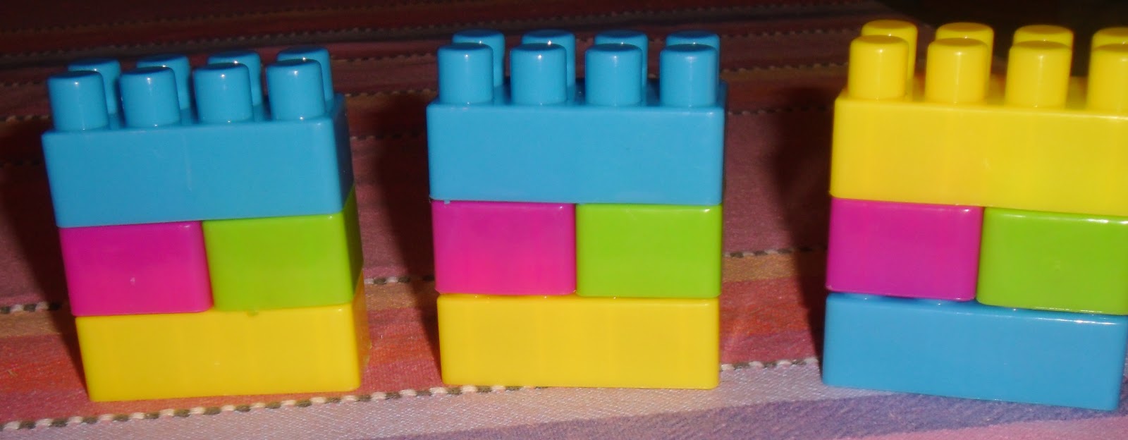 La jirafa: 134 - Figuras iguales con bloques de construcción