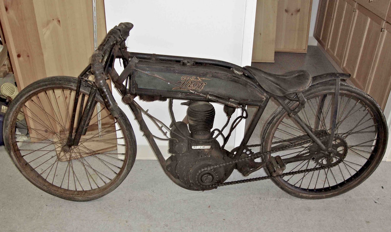 Picture Motorcycle: 1913 THOR 'BOARD TRACKER' UNEARTHED