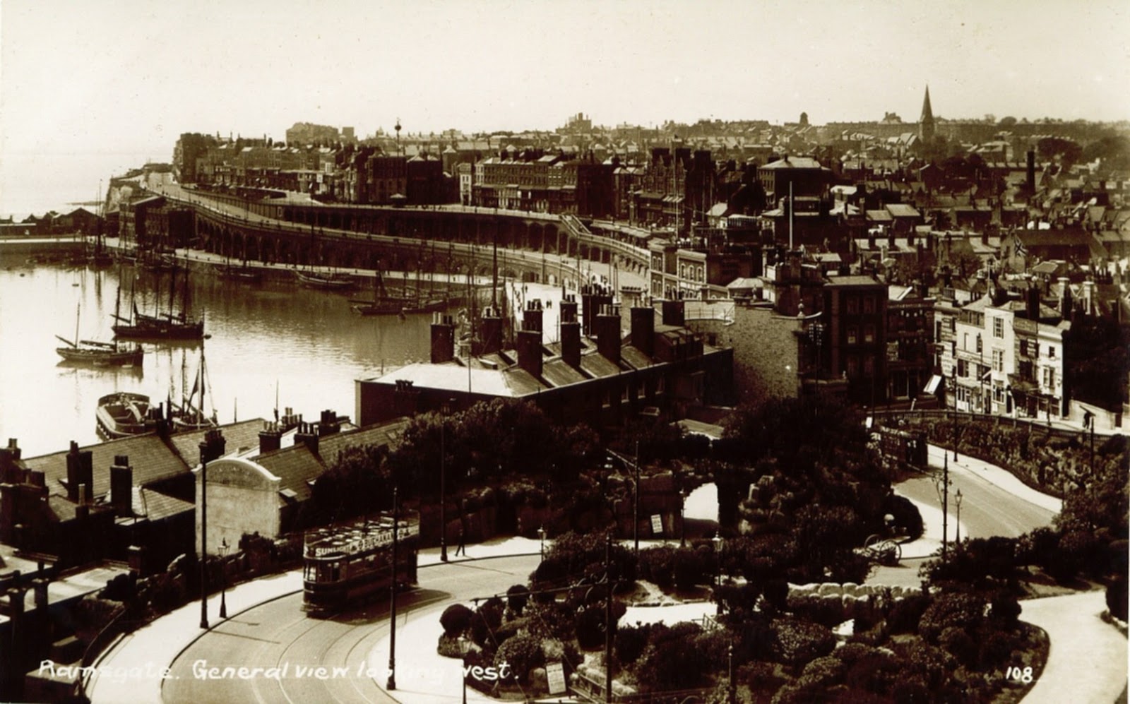 thanetonline: Some old pictures of the Harbour Parade Madeira Walk part ...