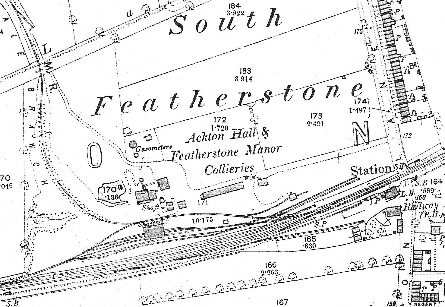 Featherstone's Three Collieries: Ackton Hall