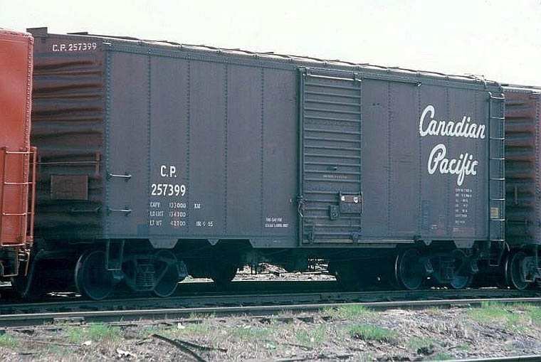 Extra Train Stuff, Etc.: A Few Comments About CPR Boxcars