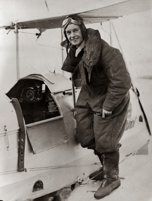 oz.Typewriter: From Typist to World Record-Breaking Aviatrix: Jean ...
