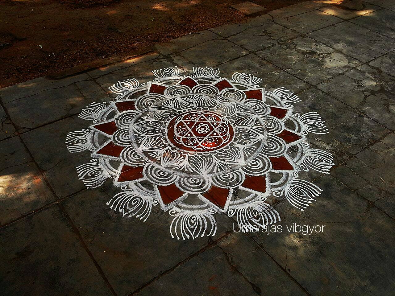 51 Awesome Handpicked Rangoli Designs to Inspire you