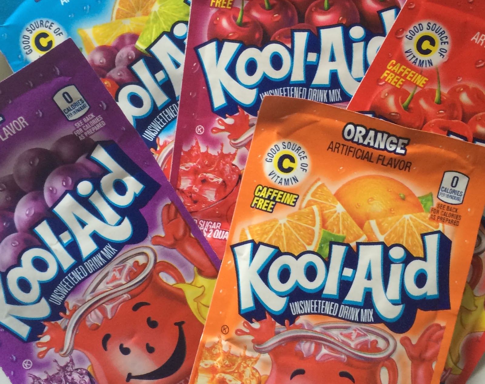 Memories Made Sweet: Coloring Frosting with Kool-Aid