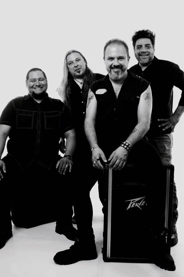 Entrevistamos a la banda de Monterrey IRA y su secreto para llevar 19 ...