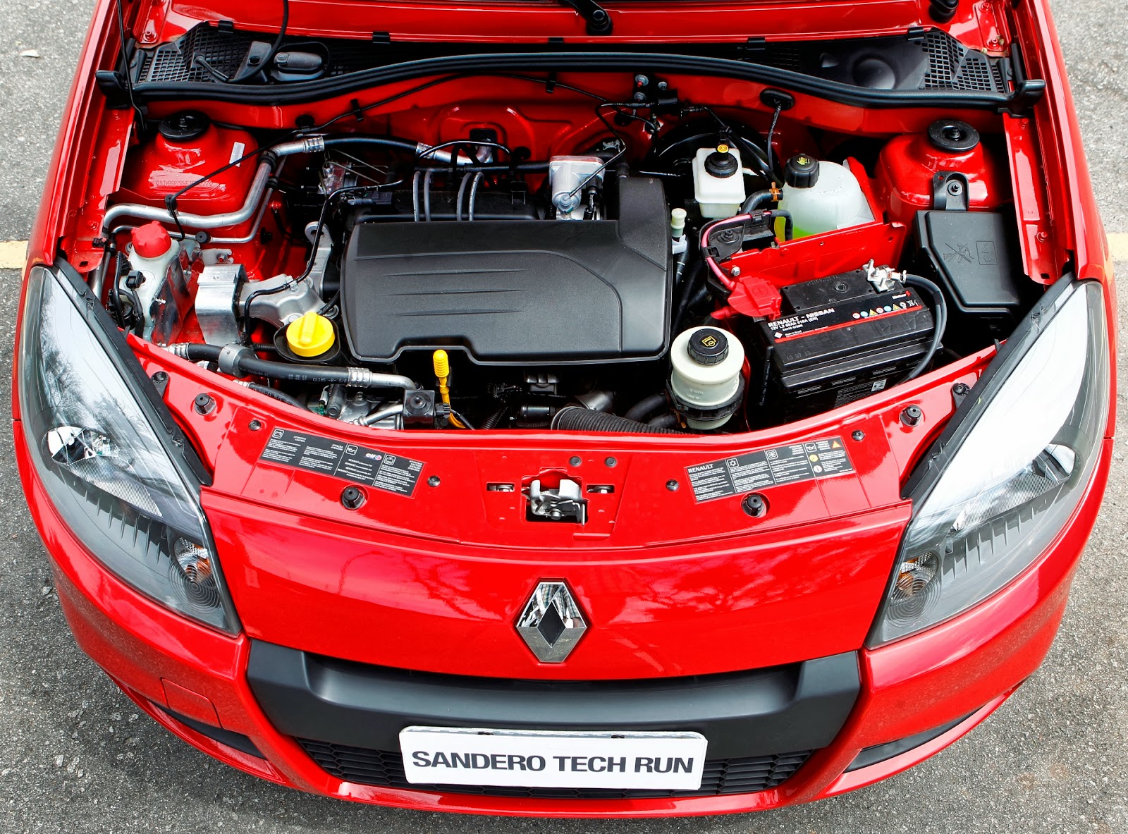 Renault lança Sandero Tech Run no Brasil