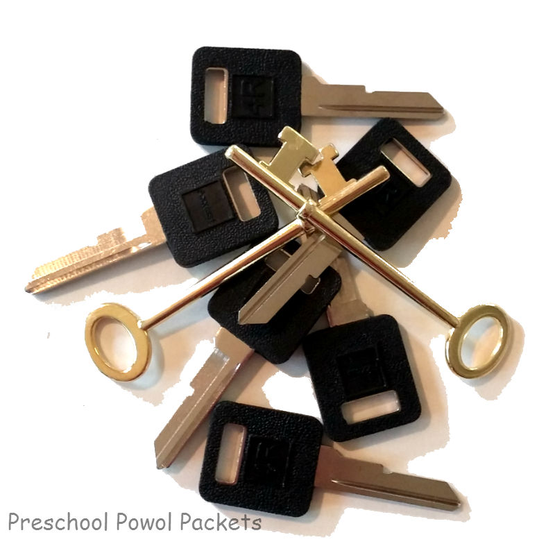 K is for Keys Preschool Sensory Activity! | Preschool Powol Packets