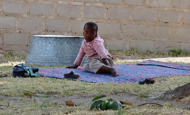 Go with Henry: Rural South Africa - Kanyamazane in Mpumalanga province