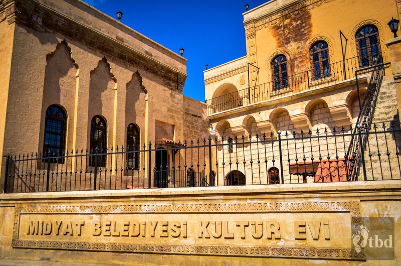 Midyat Belediyesi Kultur Evi - Midyat, Turkey - Traveling by default.