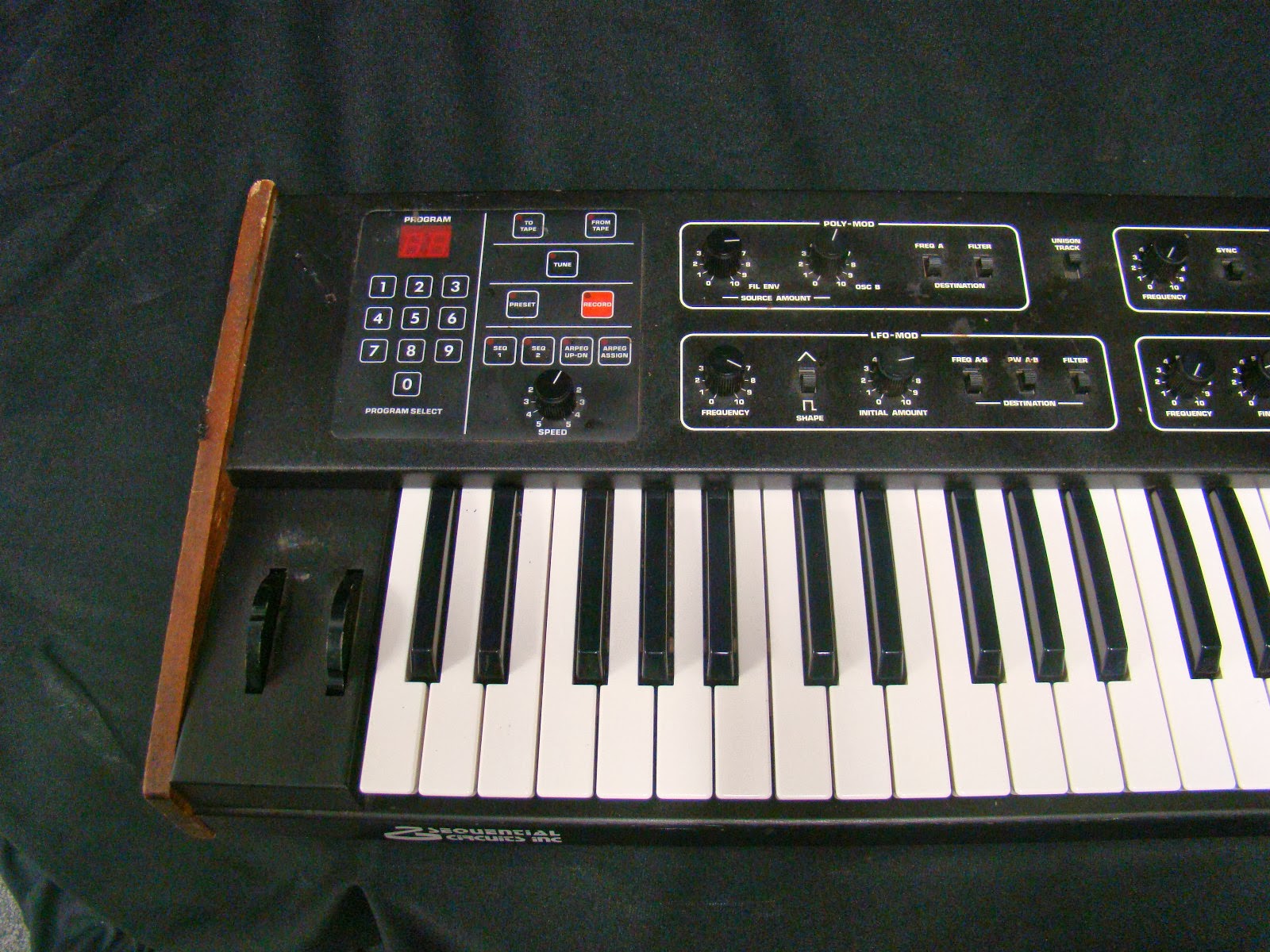 MATRIXSYNTH-B: Prophet 600 Analog Synthesizer