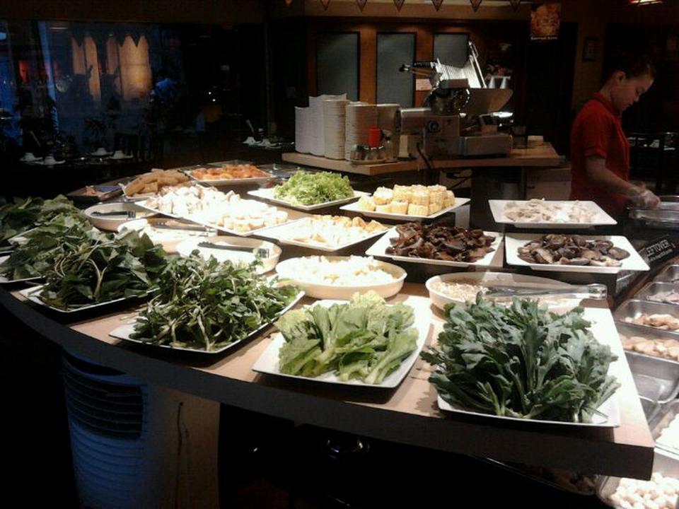 Over-eat, Over-fed, Over-buffet, Over-cooked Eat All You Can at Tong ...